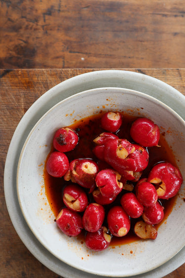 Quick Smoky Chilli Oil Radish – White Mausu